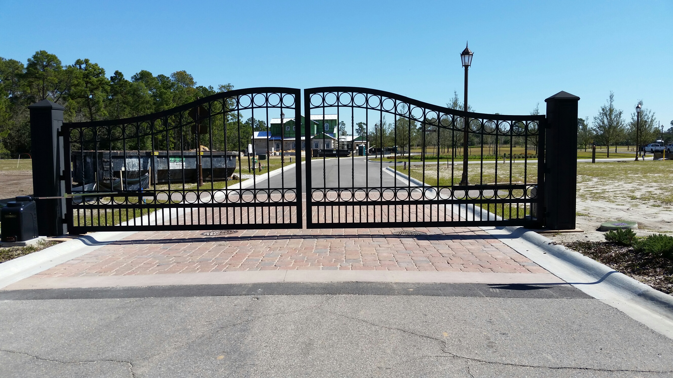 Exploring Uses and Types of Drive Gates - Barfield Fence and Fabrication